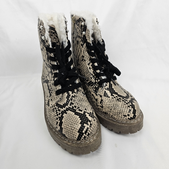 True Craft | Shoes | True Craft Snakeskin Combat Boots 9m | Poshmark